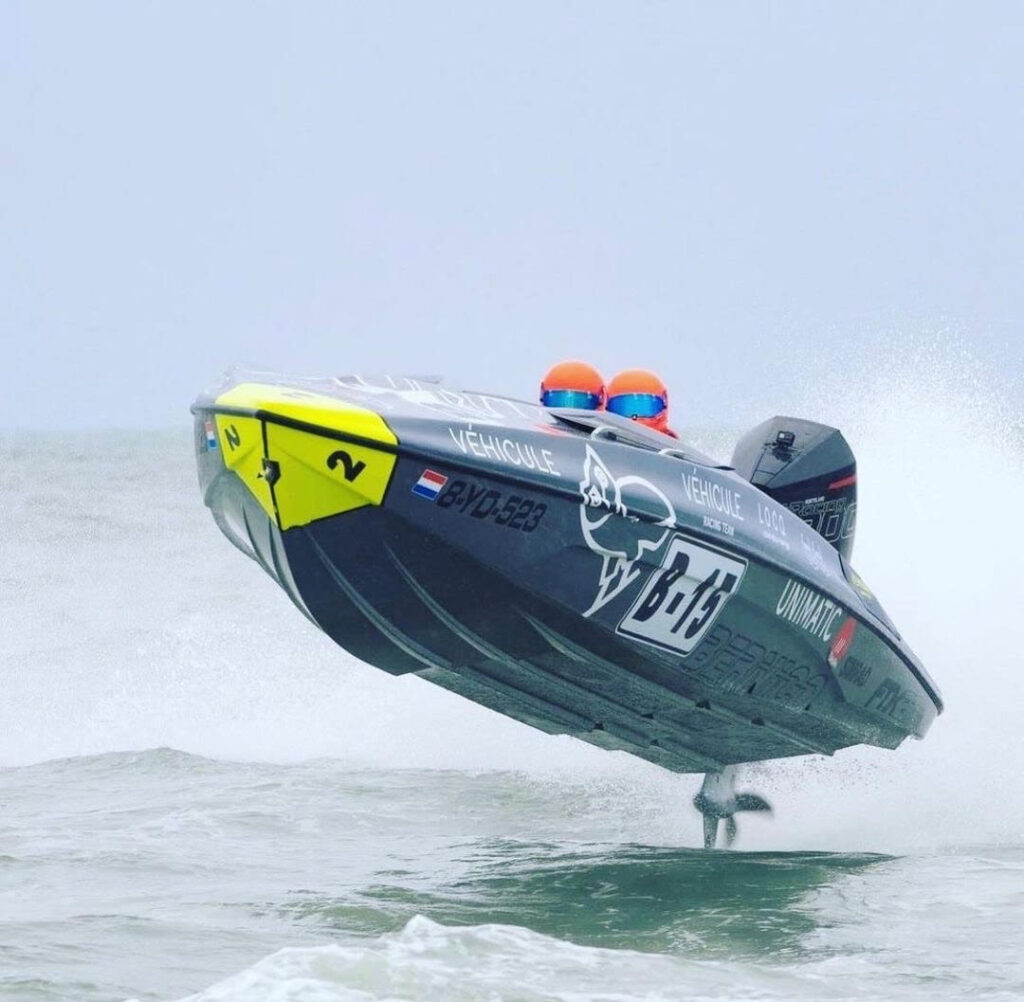 VÉHICULE Racing Team and the Eternal Champion – OVERSTANDARD – Culture ...